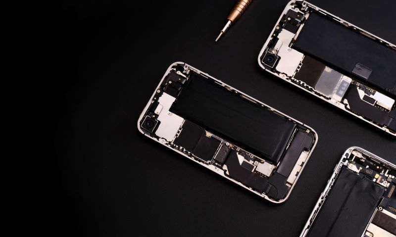 Apple's Chip Shortage Is a Wake-Up Call - Brownstone Research